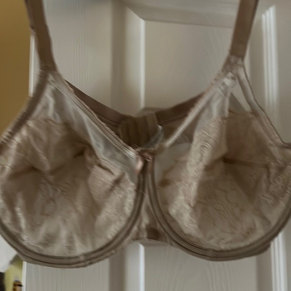 Wacoal | Intimates & Sleepwear | Wacoal Bras Retro 44d Excellent ...